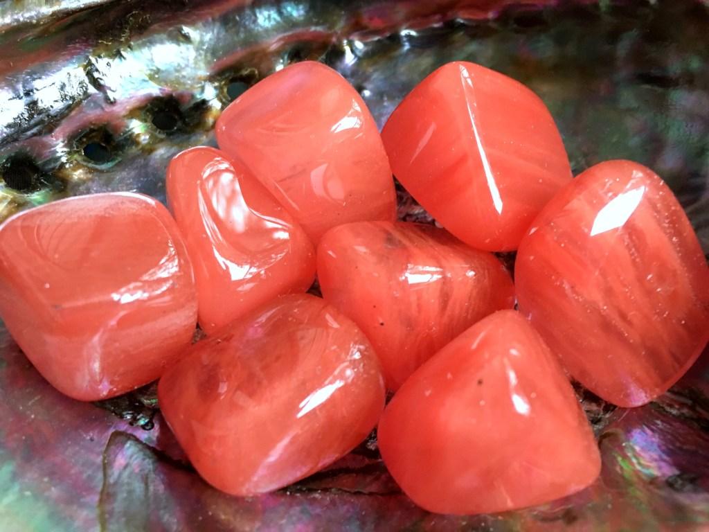 Quick Tips to Identifying FAKE Stones and Crystals on the Market ...